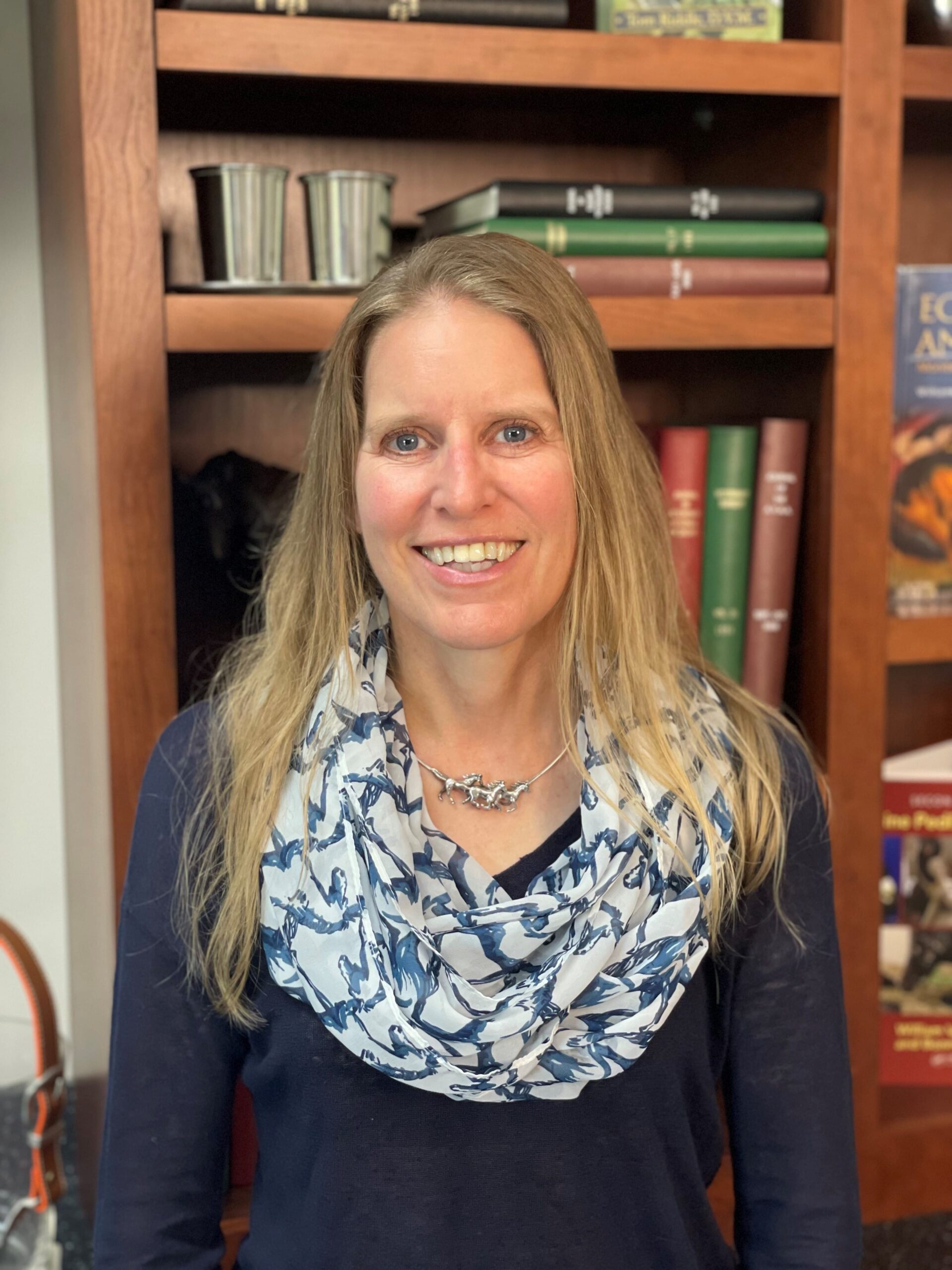 Dr. Etta Bradecamp - Rood & Riddle Equine Hospital